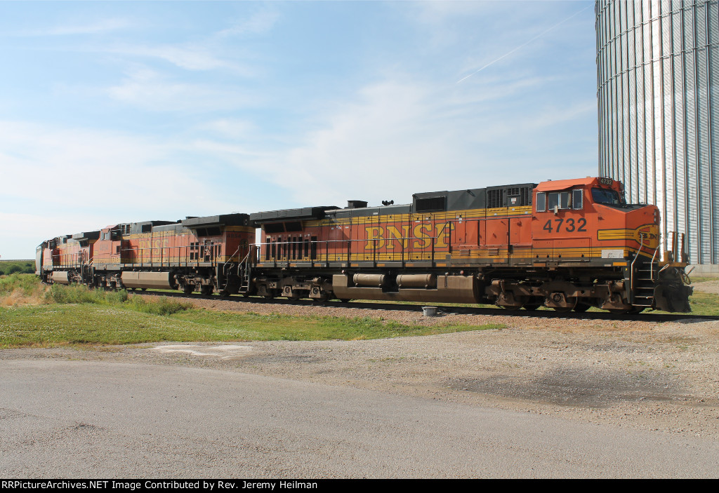 BNSF 4732, 4854, & 5350 (1)